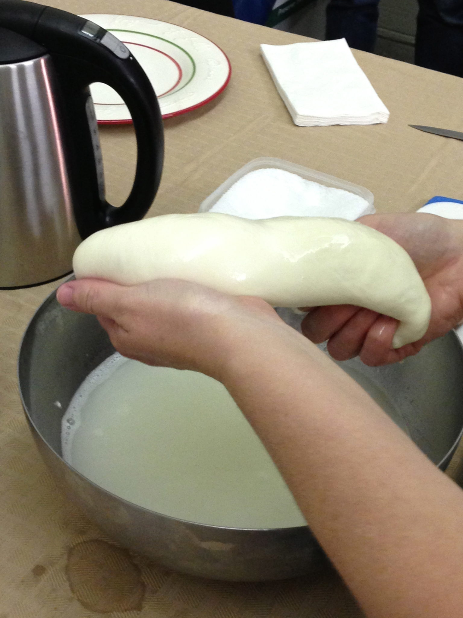 An Education in Cheese...Stretching Mozzarella – The Fountain Avenue ...