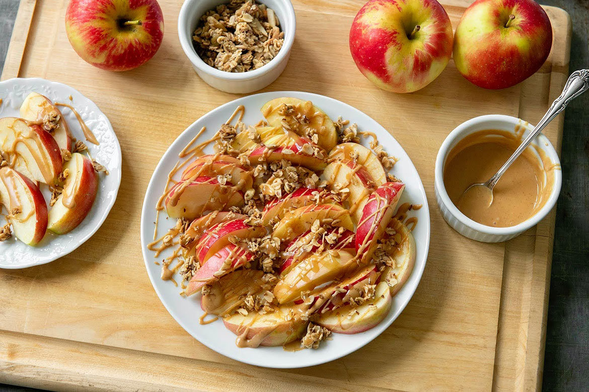 Caramel Apple Nachos – The Fountain Avenue Kitchen